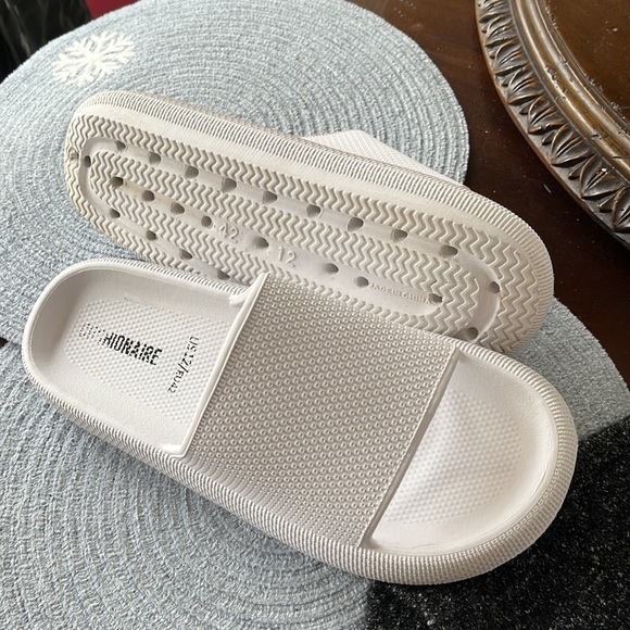 Amazon | Shoes | Cusionaire Slide Pool Shower Cushionaire Womens ...